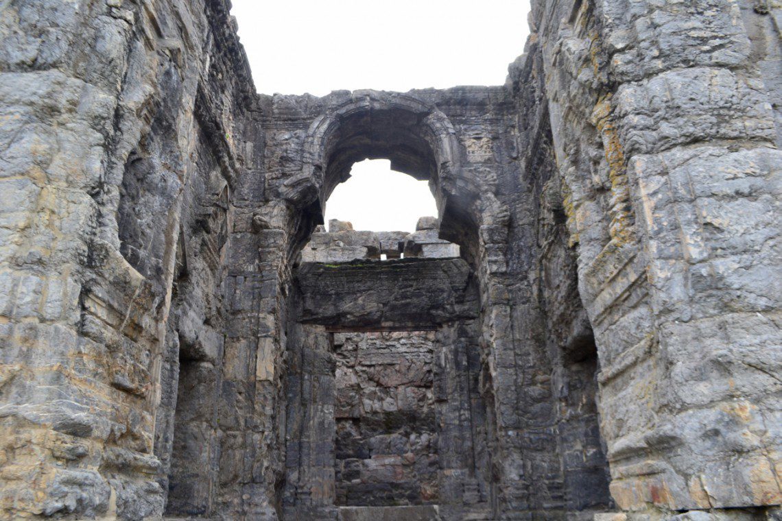 Martand Sun Temple | A gem of a temple in Kashmir!