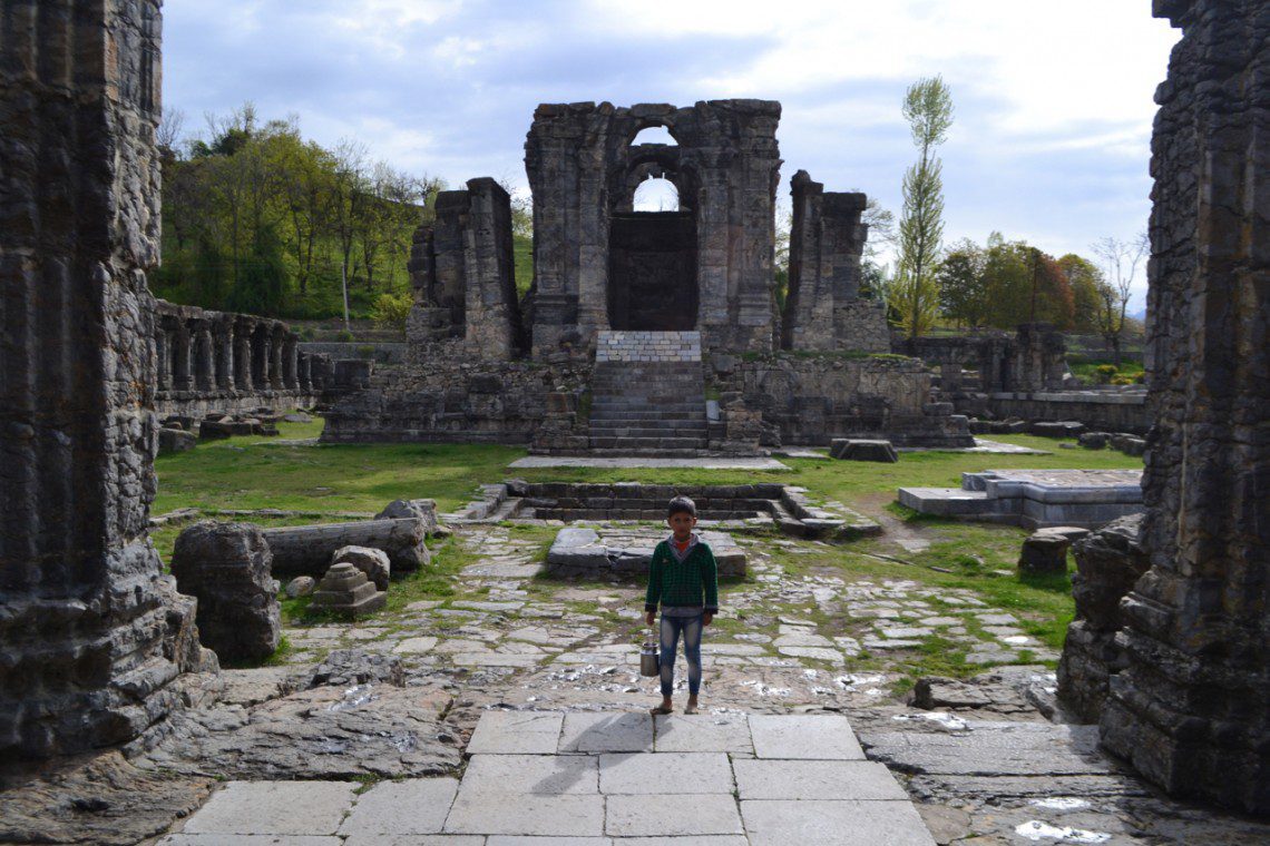 Martand Sun Temple | A gem of a temple in Kashmir!