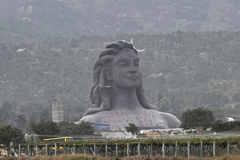 Bangalore to Isha Foundation and Nandi Hills – Detailed One Day Itinerary